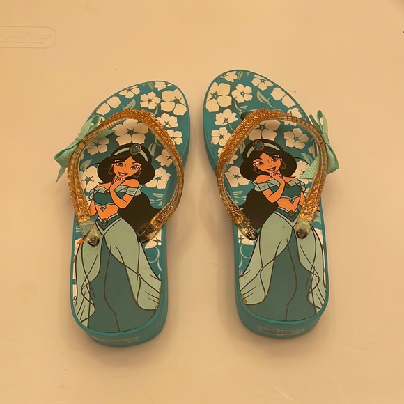 Disney | Shoes | Disney Wedge Flip Flop | Poshmark